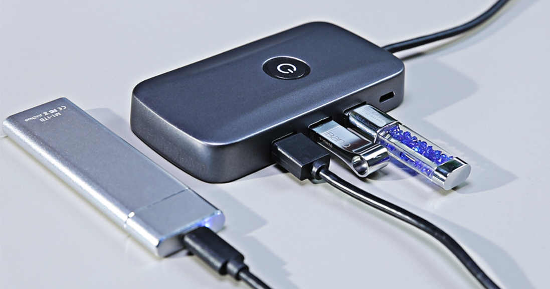 Wireless screen docking station 2 in 1 by BAHEE TEAM - Indiegogo