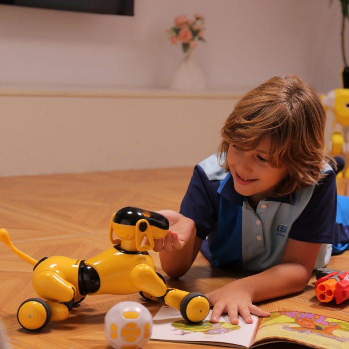 PuppyGo Gen Z: A EMOTIONAL ROBOPET FOR YOUR FAMILY by Gopad Botz ...