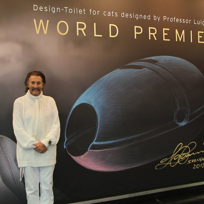Design-Toilet for cats designed by Prof. Luigi Colani by Peter Hoffmann ...