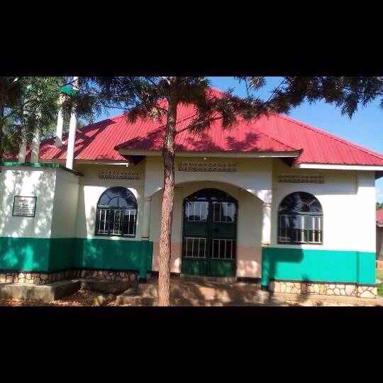 Building a mosque in Kibibi, Uganda by Malda Smadi - Indiegogo
