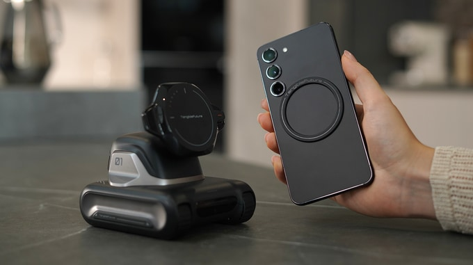 LOOI: Turn Your Smartphone into a Desktop Robot! by Tangible Future ...