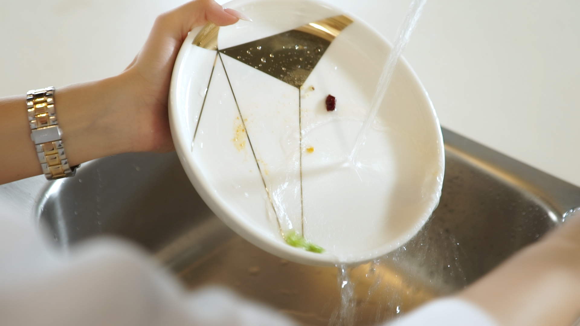 The World's First Rechargeable Self-heating Plate by YouGan - Indiegogo